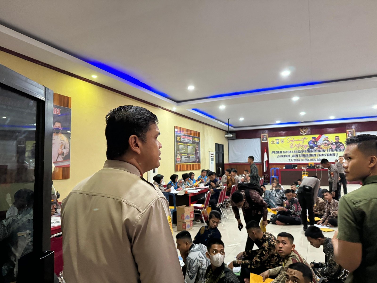 Kapolres Gowa Pantau Seleksi Penerimaan Anggota Polri T.A 2024 di Aula ... Kapolres Gowa Pantau Seleksi Penerimaan Anggota Polri T.A 2024 di Aula ...